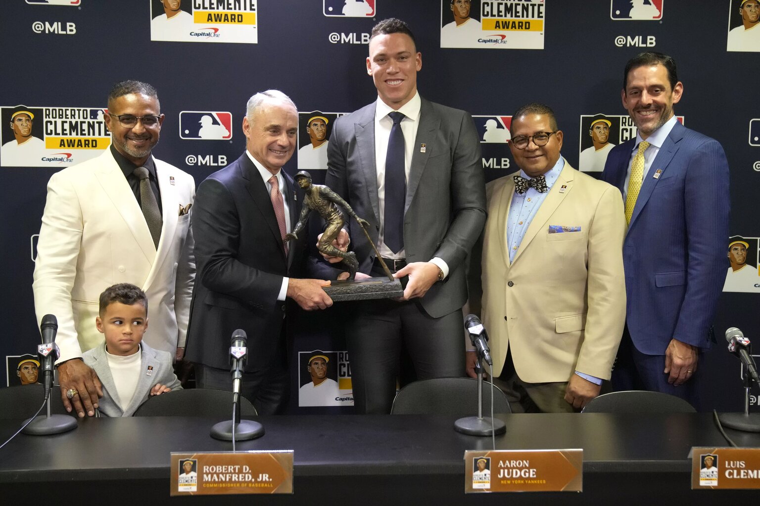 Aaron Judge Wins The Roberto Clemente Award