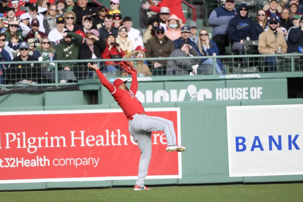 Los Angeles Angels Designate Aaron Hicks For Assignment