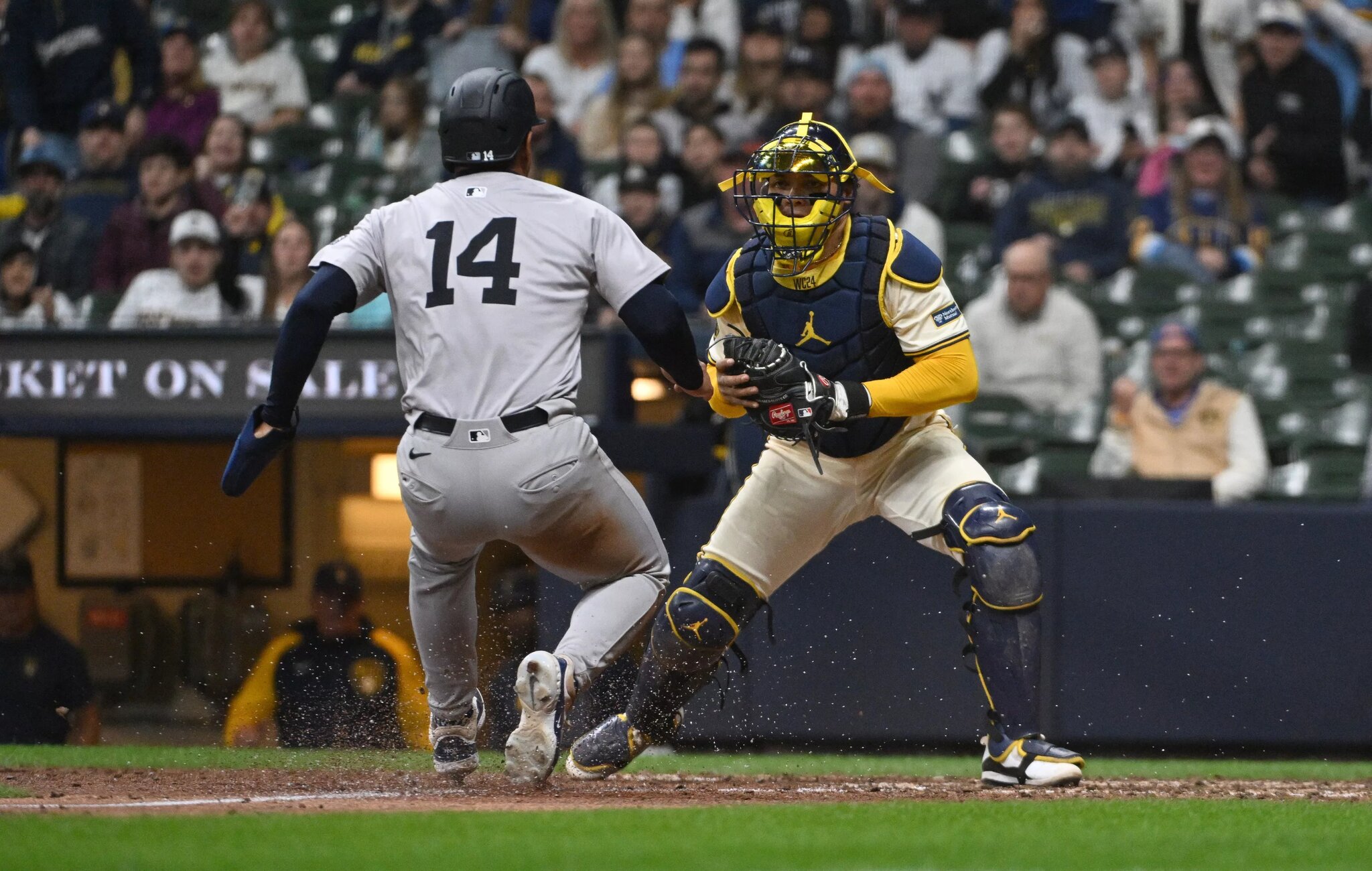 William Contreras Proving to be Strong Leader for Brewers