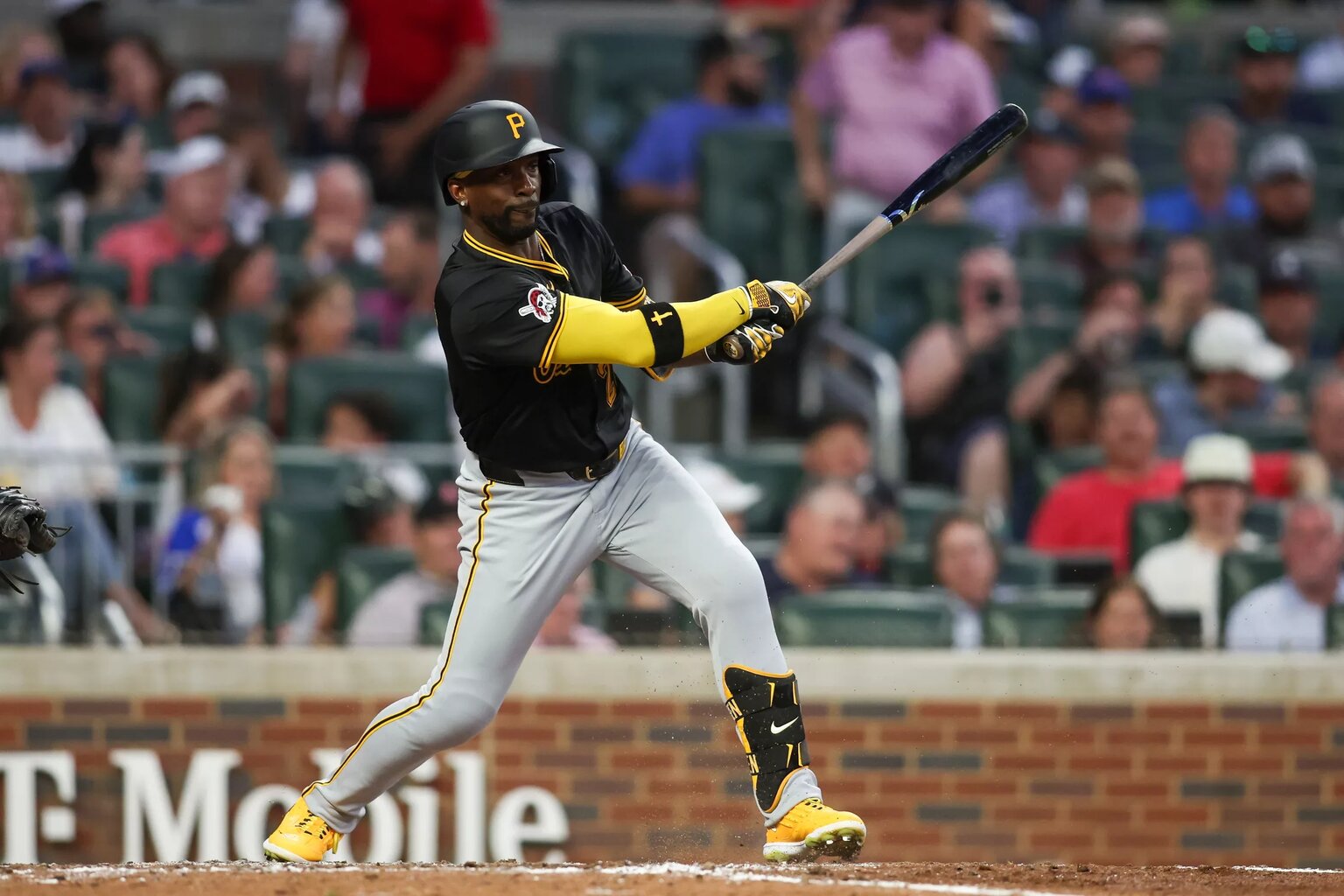 Andrew McCutchen, Texas Rangers Agree To Minor League Contract