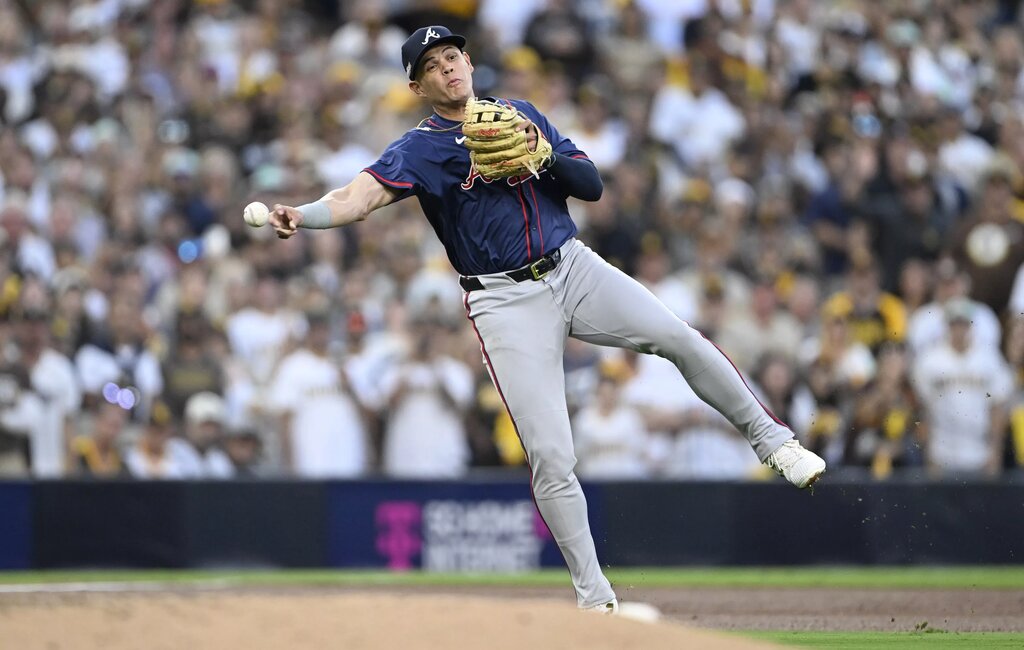 Athletics Sign Gio Urshela For One Year