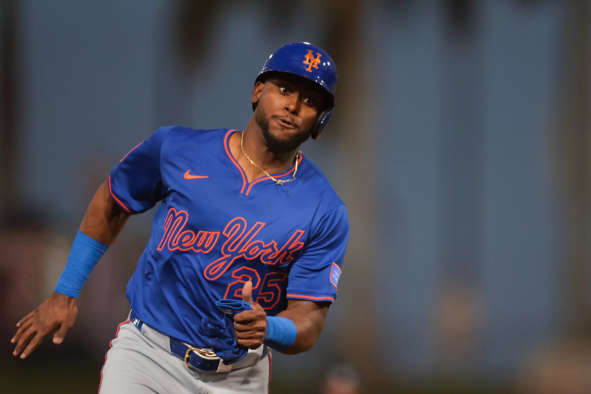 Pirates Acquire Power-Hitting Outfielder Canario From Mets