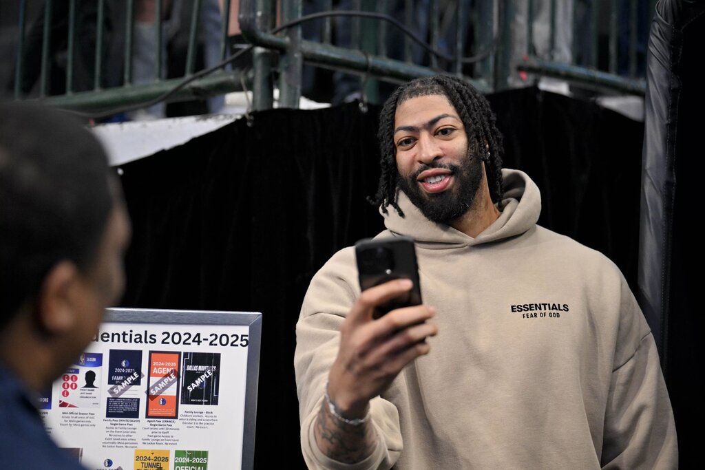 Davis To Return Against Nets, What About Gafford and Lively?