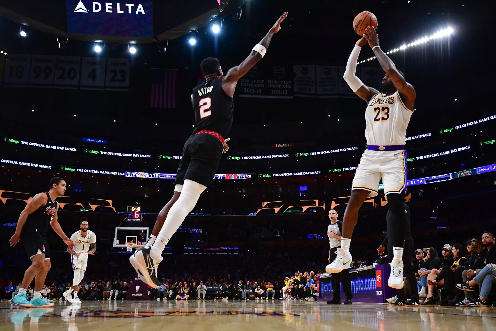 SOURCES: Reason Why Deandre Ayton Was Bought Out - Last Word On Basketball
