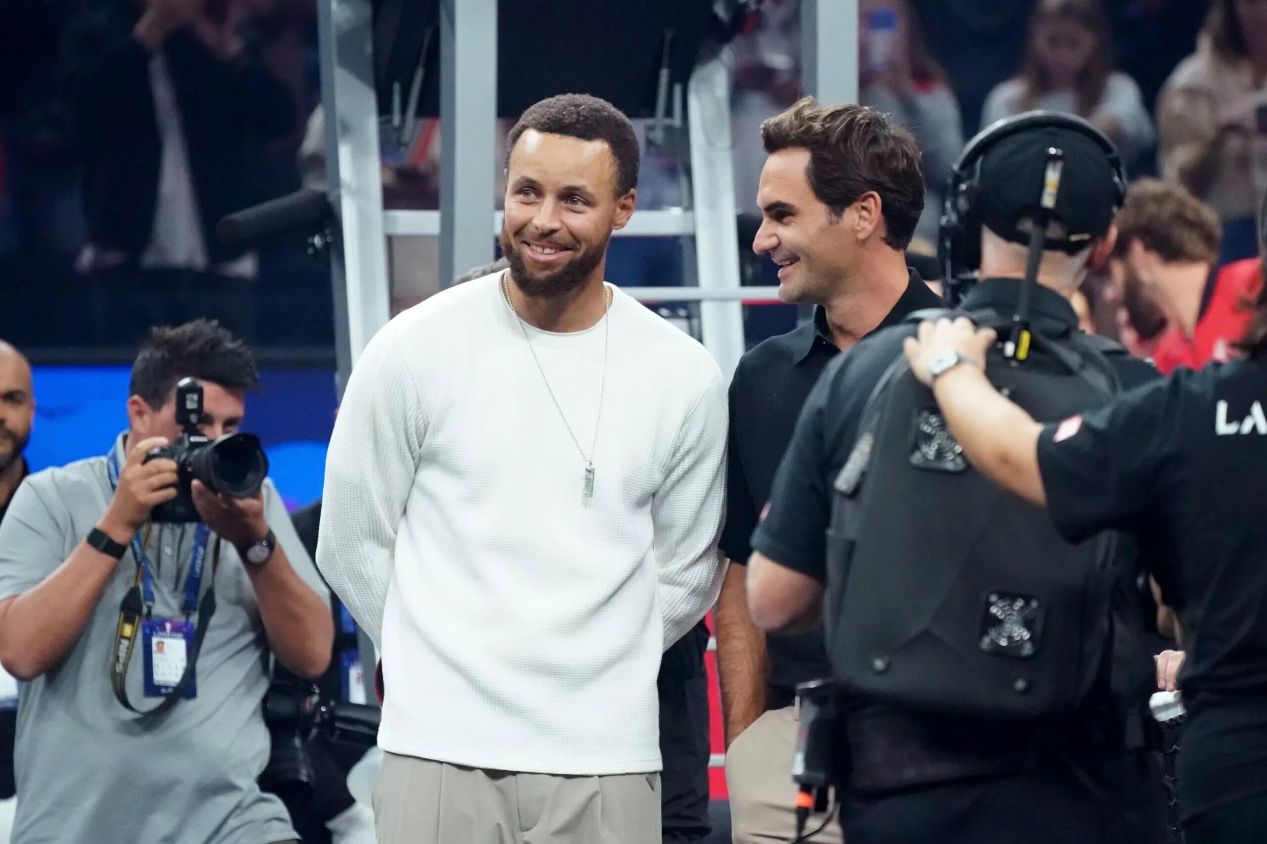 Stephen Curry Joins Roger Federer for Unforgettable Laver Cup Moment ...