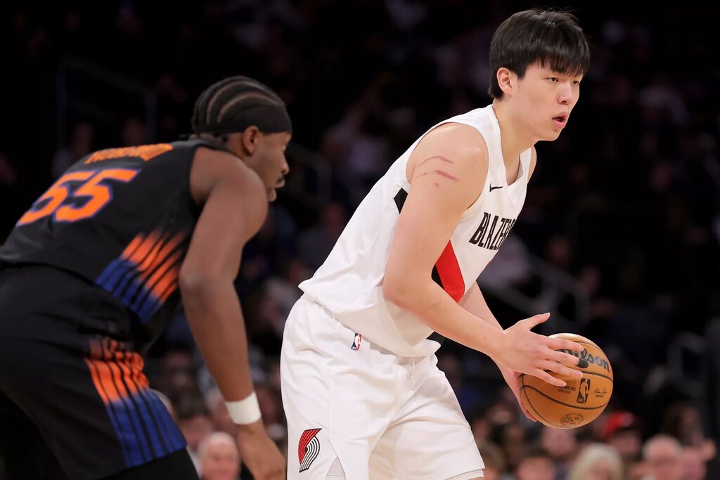 Trail Blazers Look Towards Future With Acquisition Of Big Guard