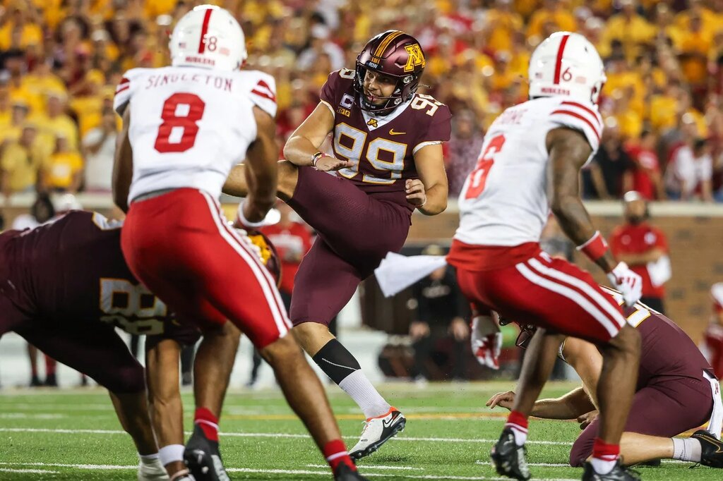 Gophers Beat Nebraska 13-10 on Walk-Off Field Goal - Last Word on ...