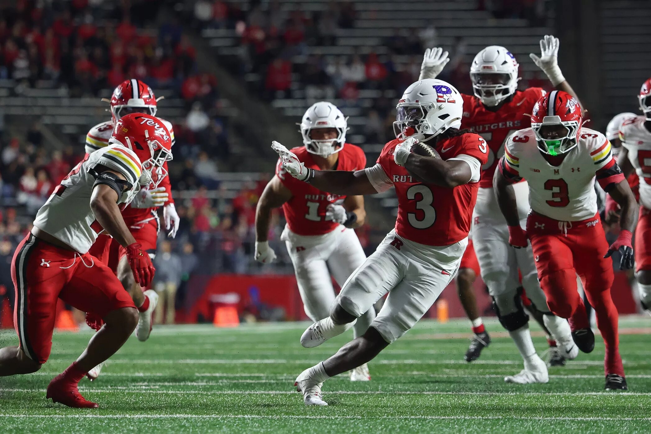 Two Big Ten Running Backs Make Doak Walker Semifinalist Cut