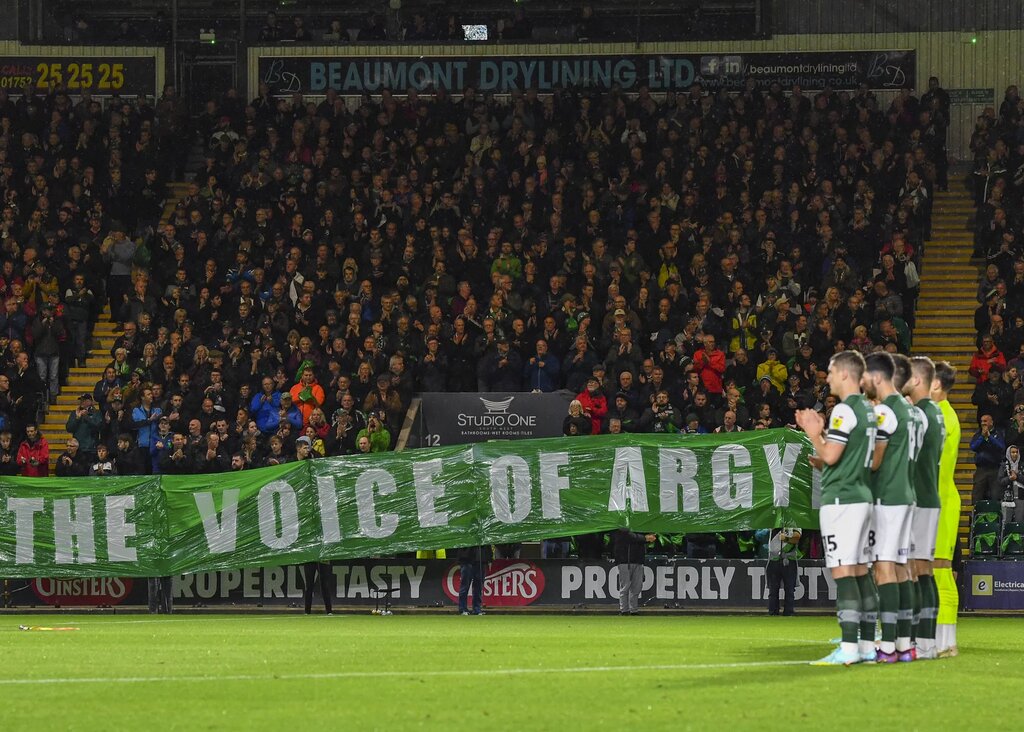 Devon Derby Sees Table-Topping Plymouth Argyle Return to Action