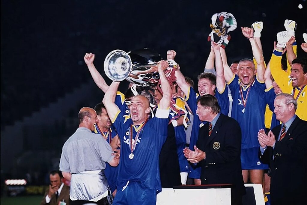 Gianluca Vialli’s Best Moments - A Legend on and off the Pitch
