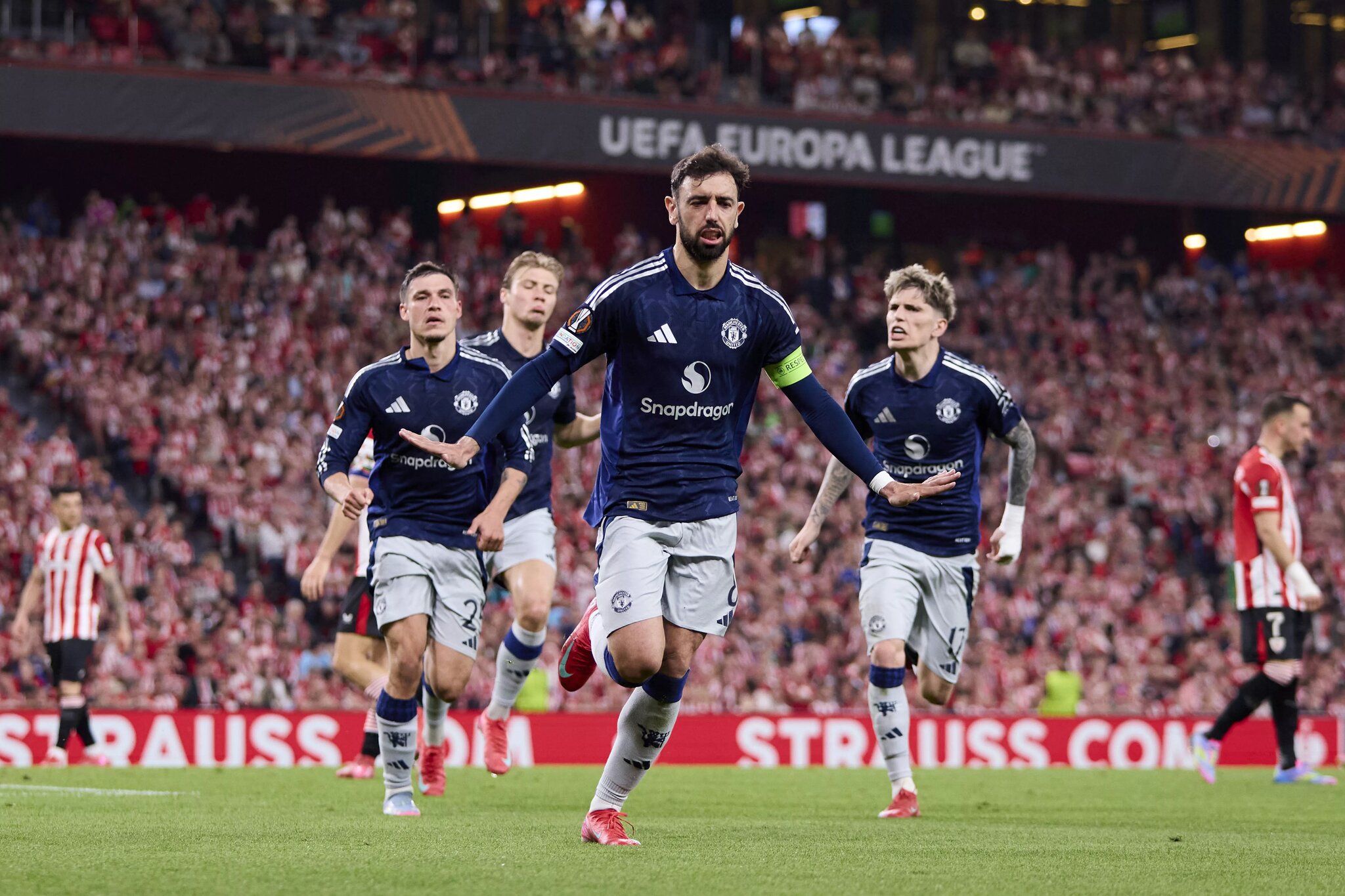 Manchester United Player Ratings for 2025/26