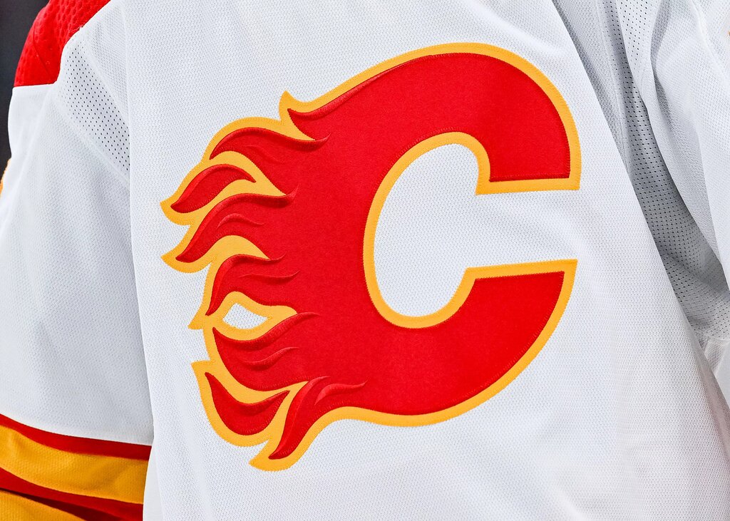 Calgary Flames Sign Matthew Coronato to Entry-Level Contract