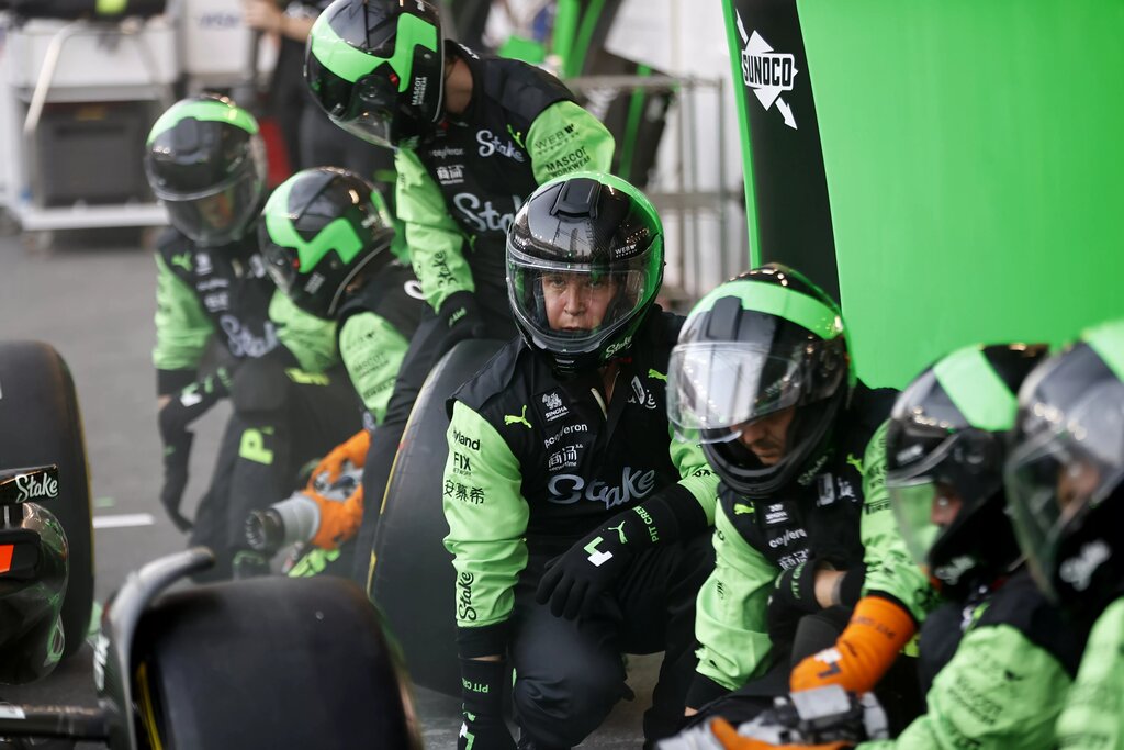 Sauber pit stop issue unresolved ahead of Australian GP - Last Word On ...