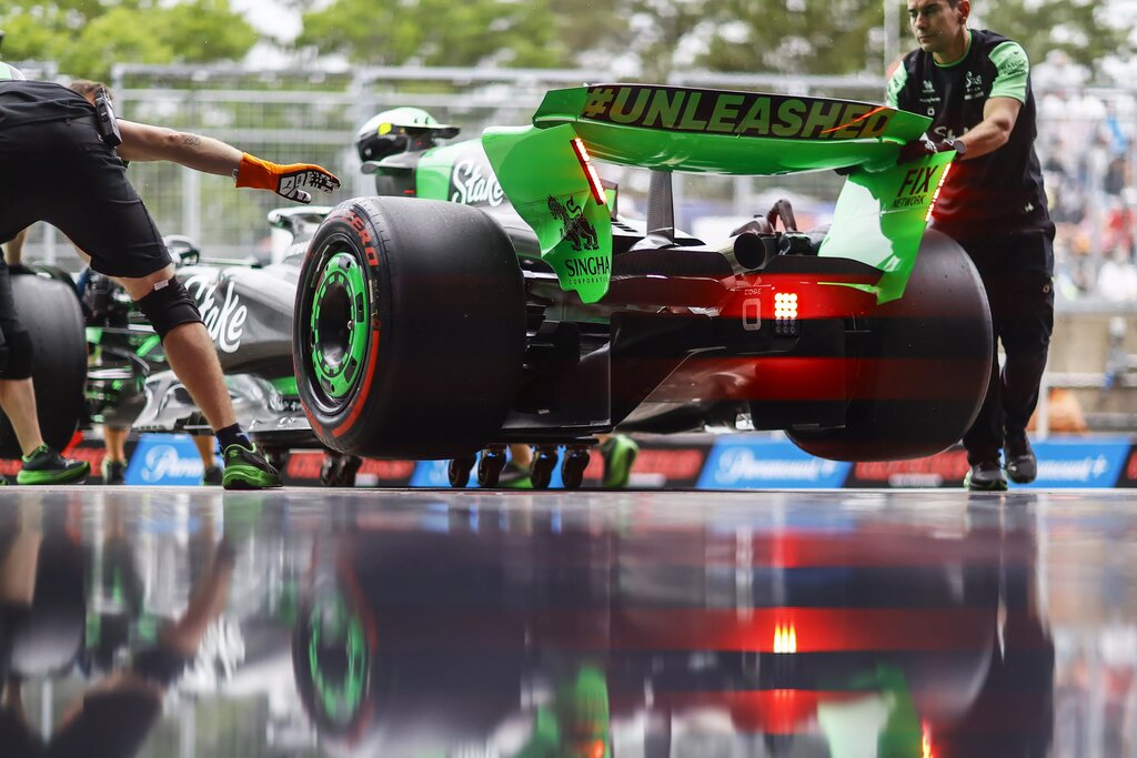 Bortoleto receives green light from McLaren to join Sauber
