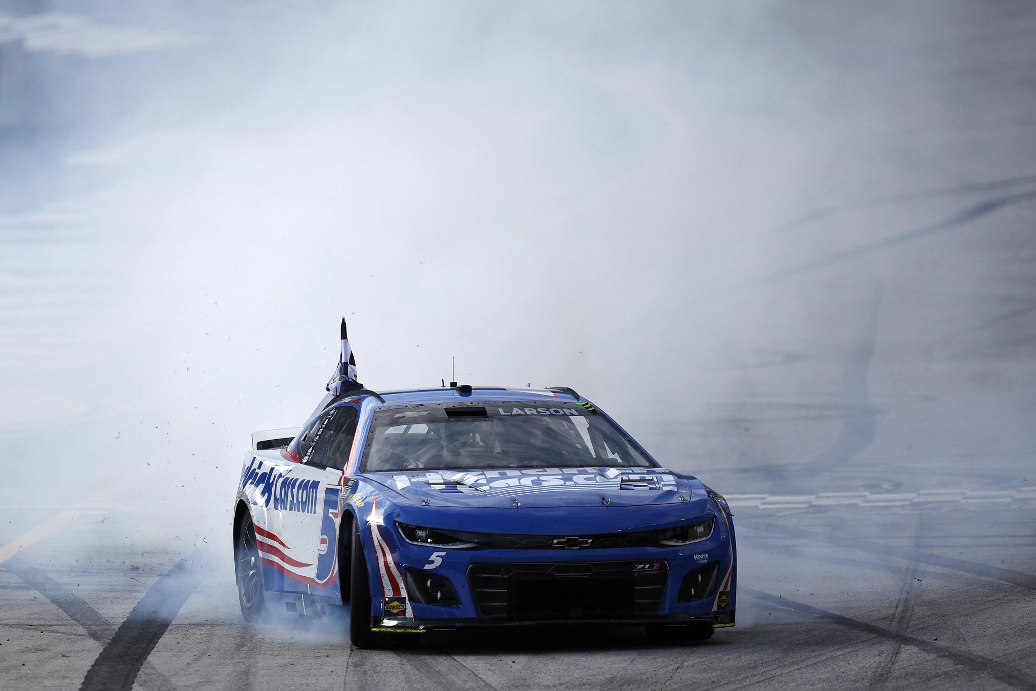 Kyle Larson Makes Food City 500 at Bristol His Playground - Last Word ...