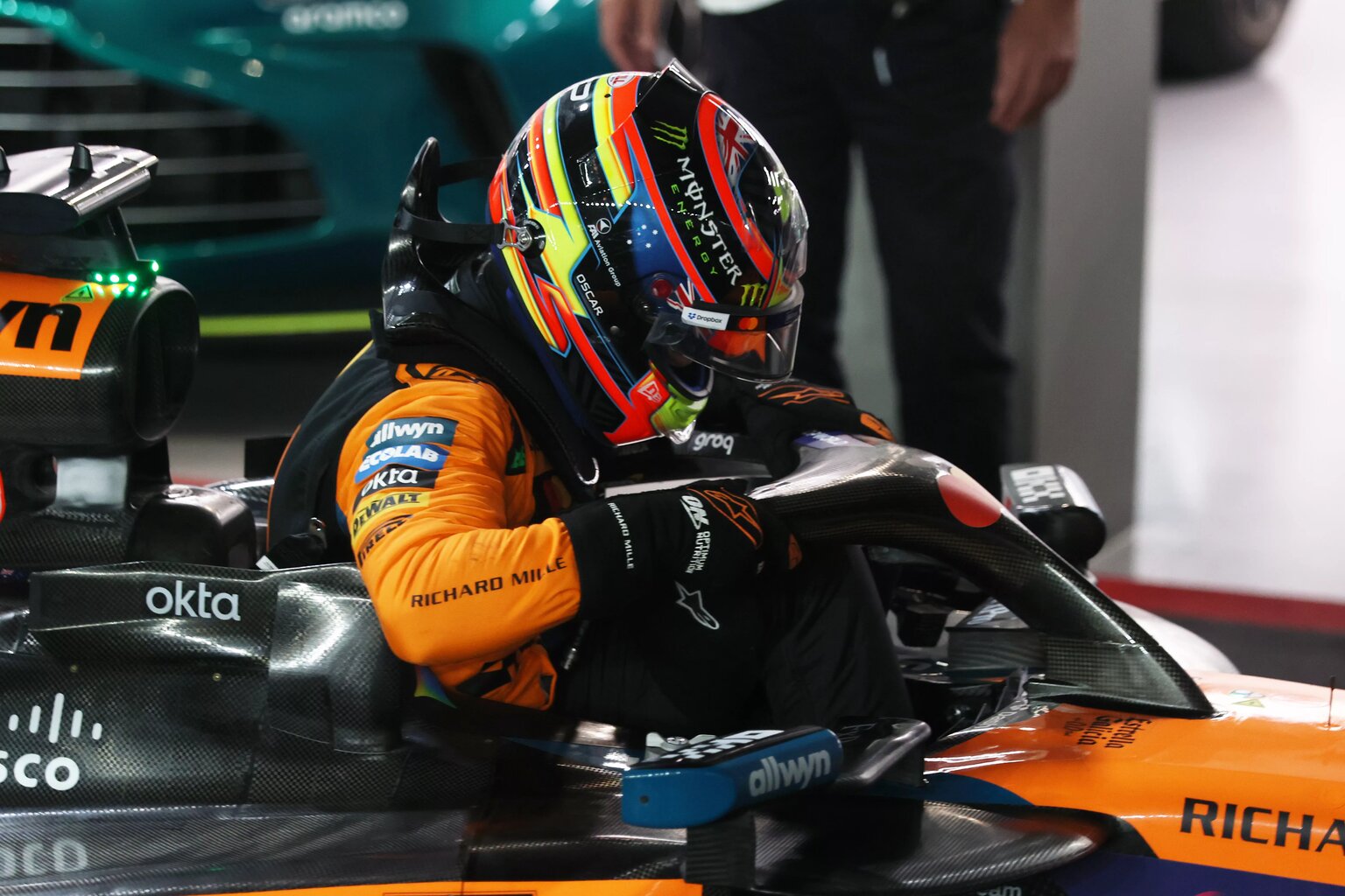 Oscar Piastri linked to Ferrari '27 move as market rumours intensify ...