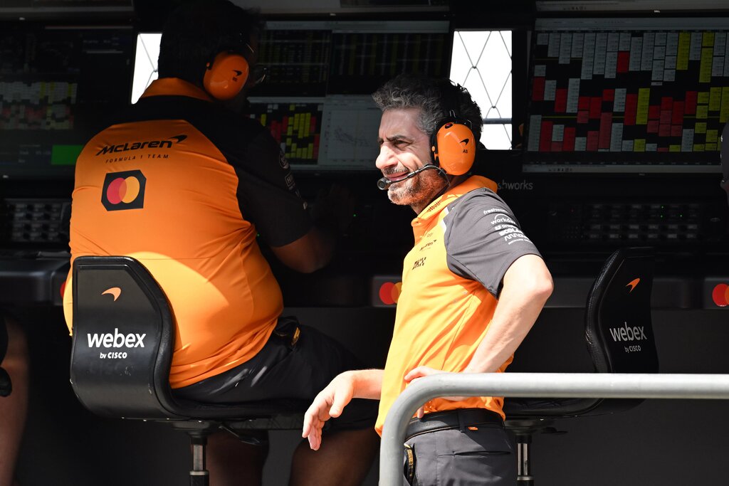 Andrea Stella offers explanation for Piastri's lack of pace