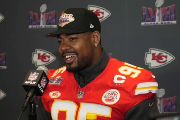 This Kansas City Chiefs Star Lineman May Say Goodbye