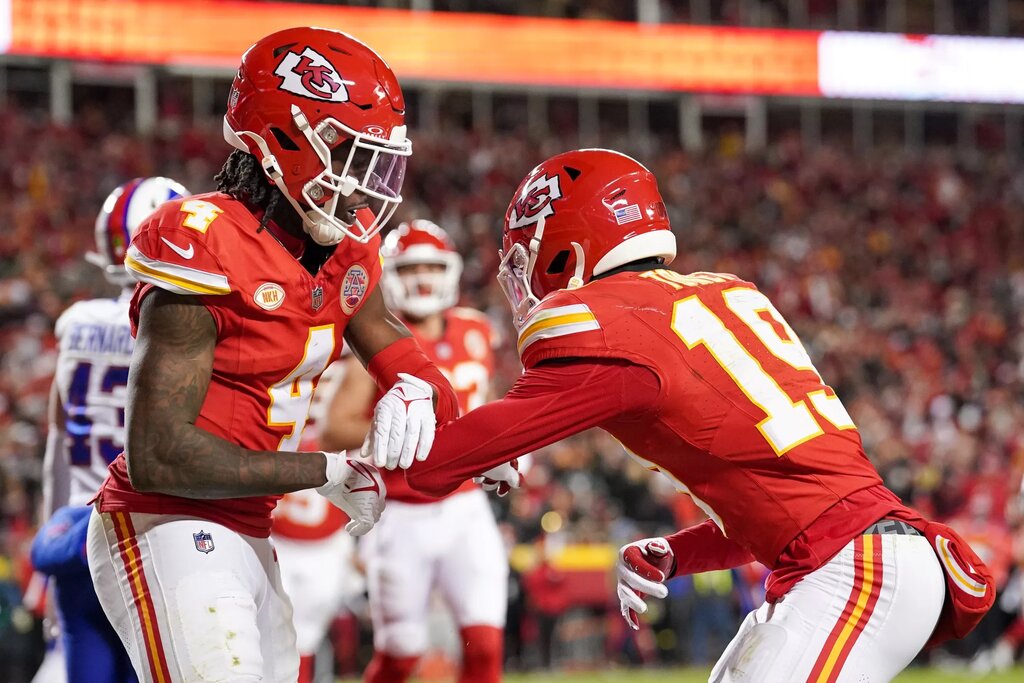Chiefs Could Cut First-Round Pick After Disappointing Season