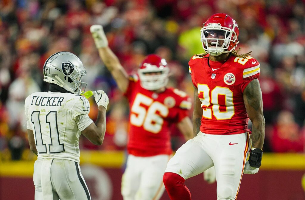 Report: Chiefs Could Trade Prominent Star - 4 Suitors Emerge