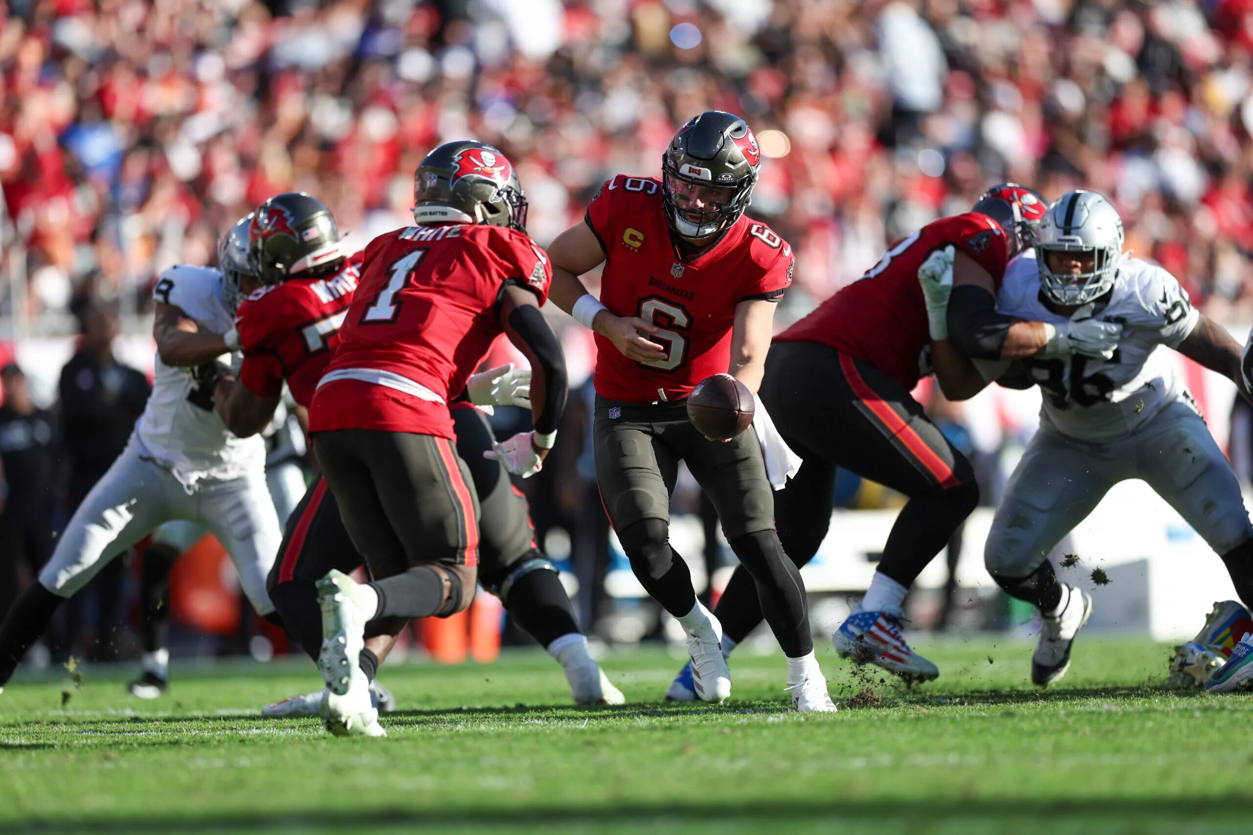 Fantasy Football Injury Advice: Five Key Week 15 Injury Situations