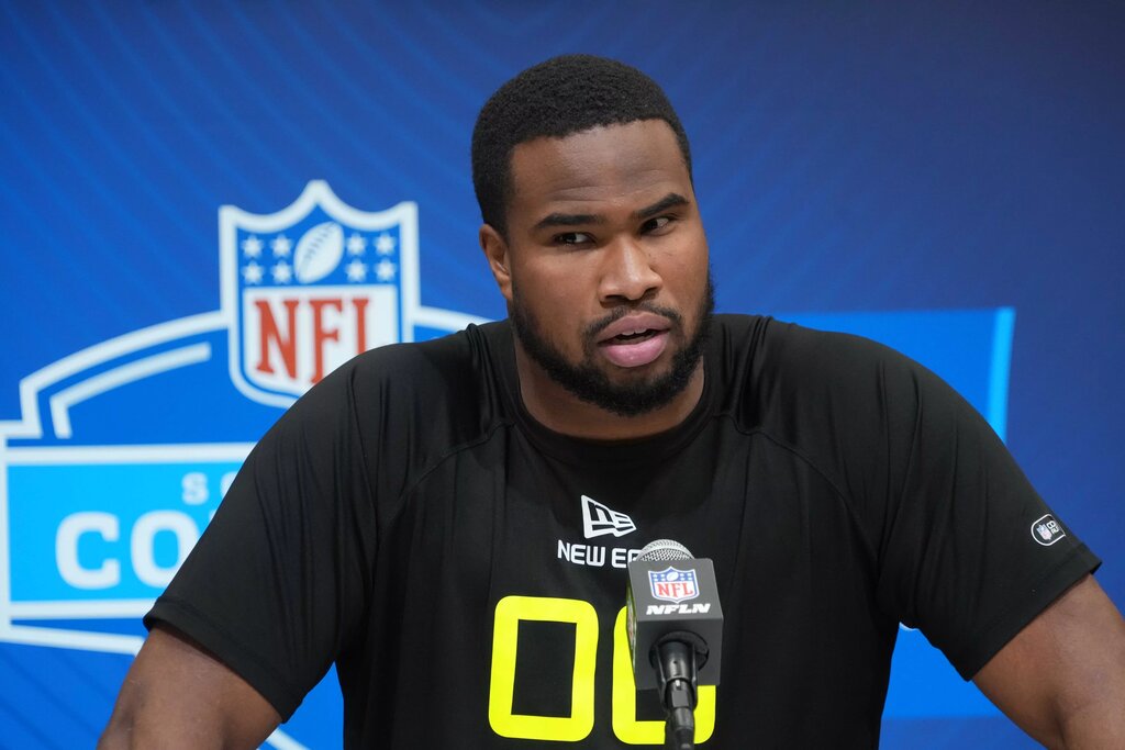 2025 NFL Draft Profile: Vernon Broughton, Miami