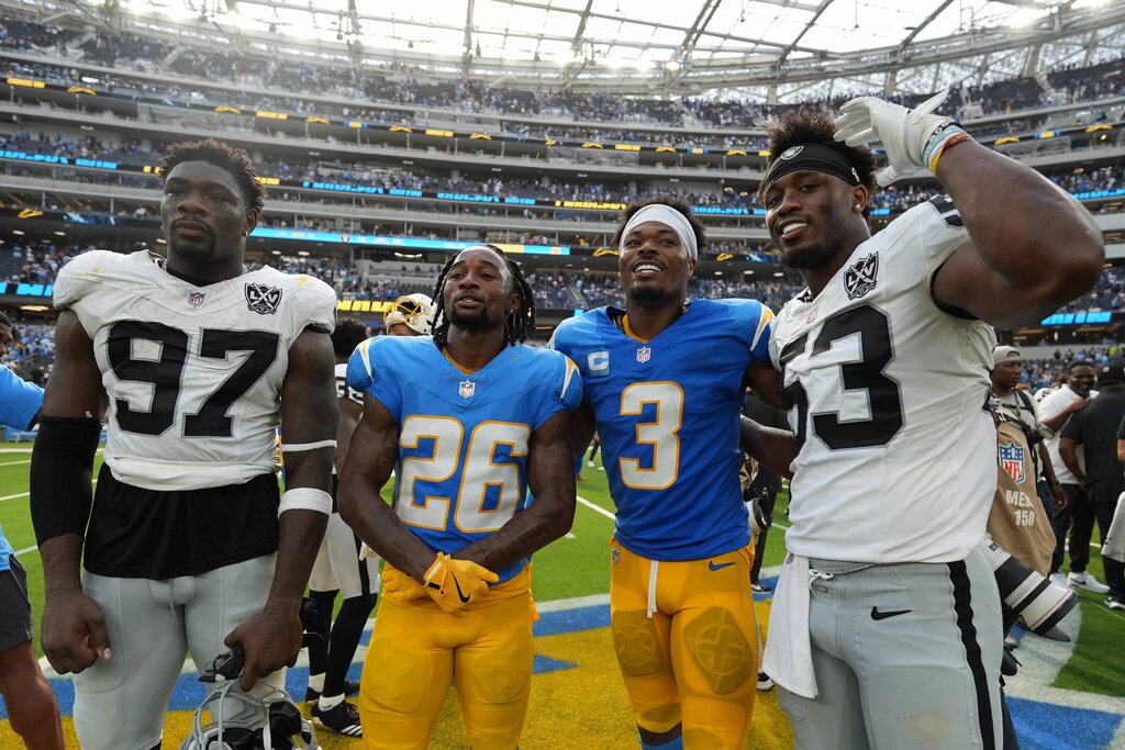 Panthers, Saints Could Fight For Asante Samuel After Jaire Alexander ...