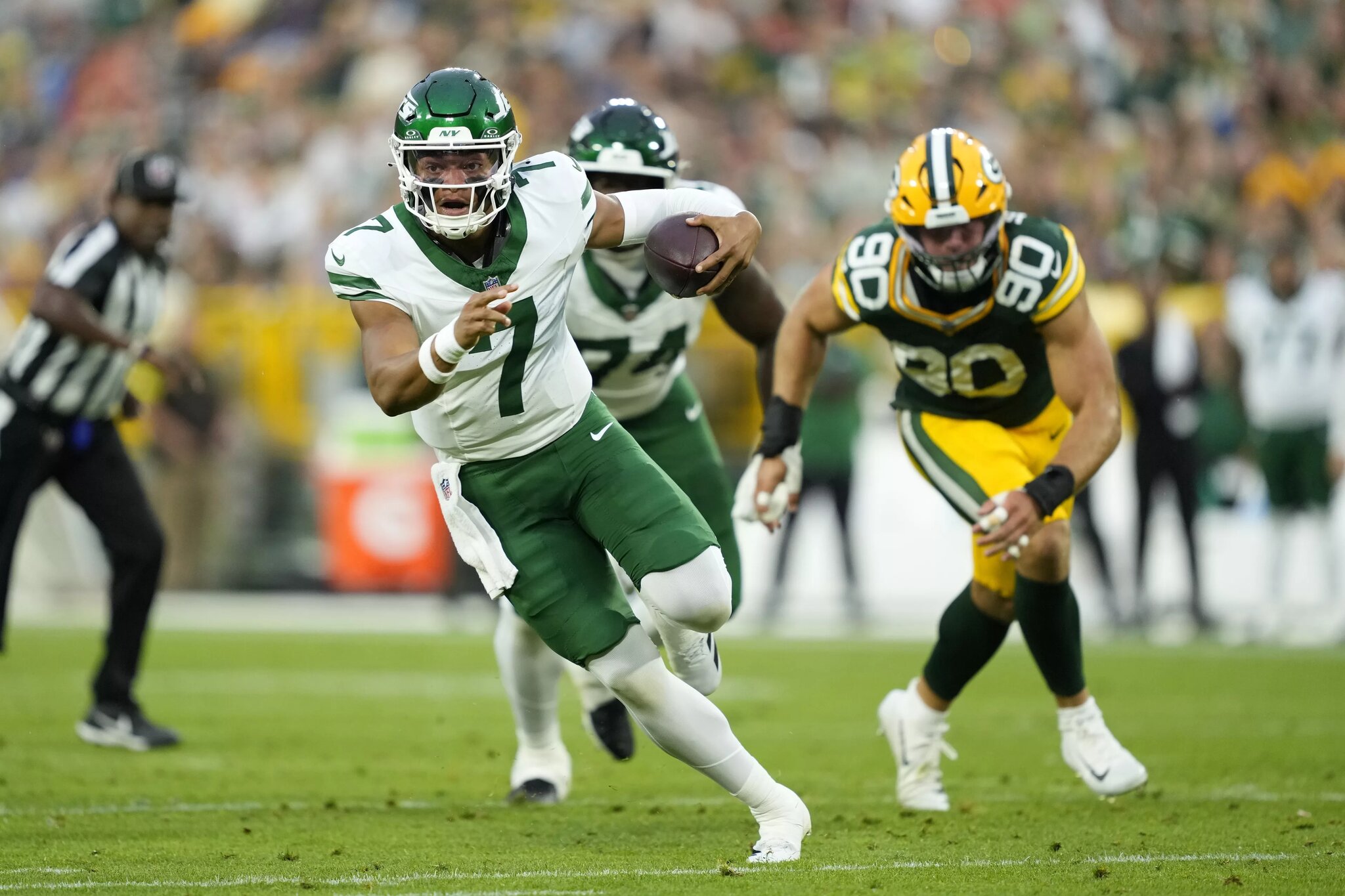 Packers Could Trade Lukas Van Ness After Micah Parsons Move