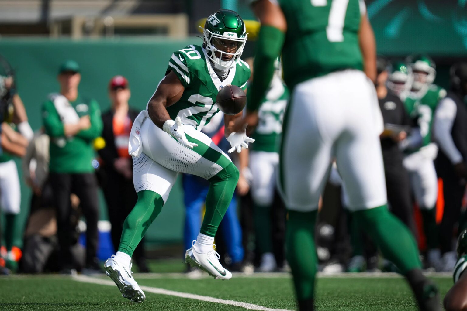 Breece Hall Injury Update: Star RB's Status Revealed For Jets-Bengals