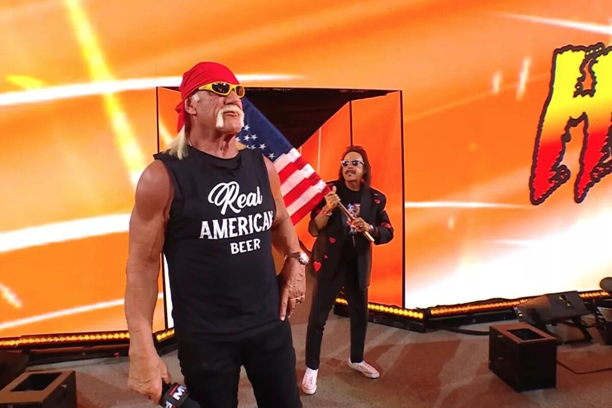 Hulk Hogan Booed Out of The Building on WWE Monday Night Raw...Its ...